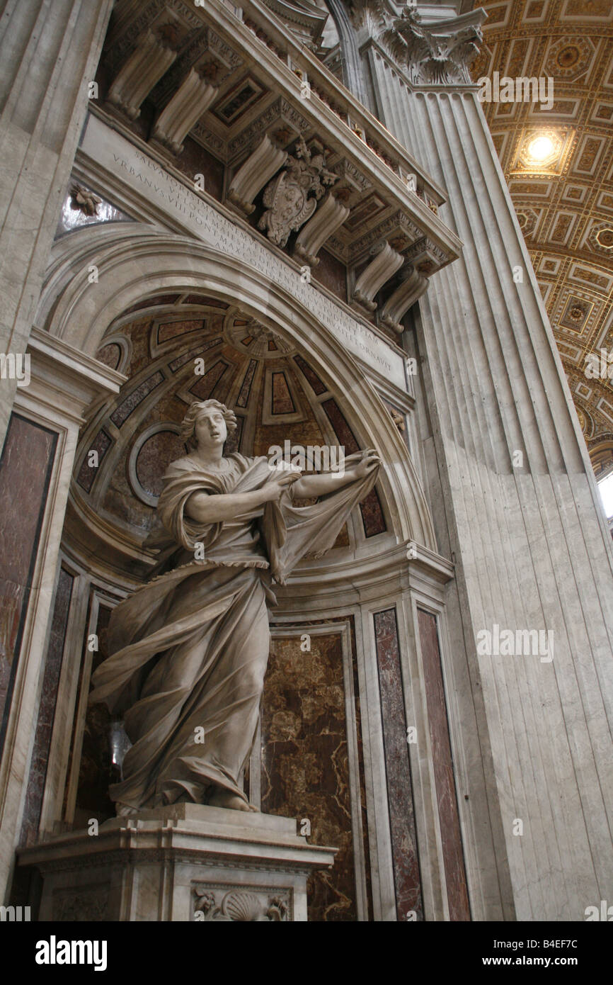 Sculpture statue inside st peters basilica hi-res stock photography and ...