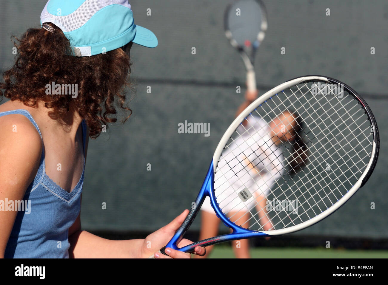 Girls tennis match hi-res stock photography and images - Alamy