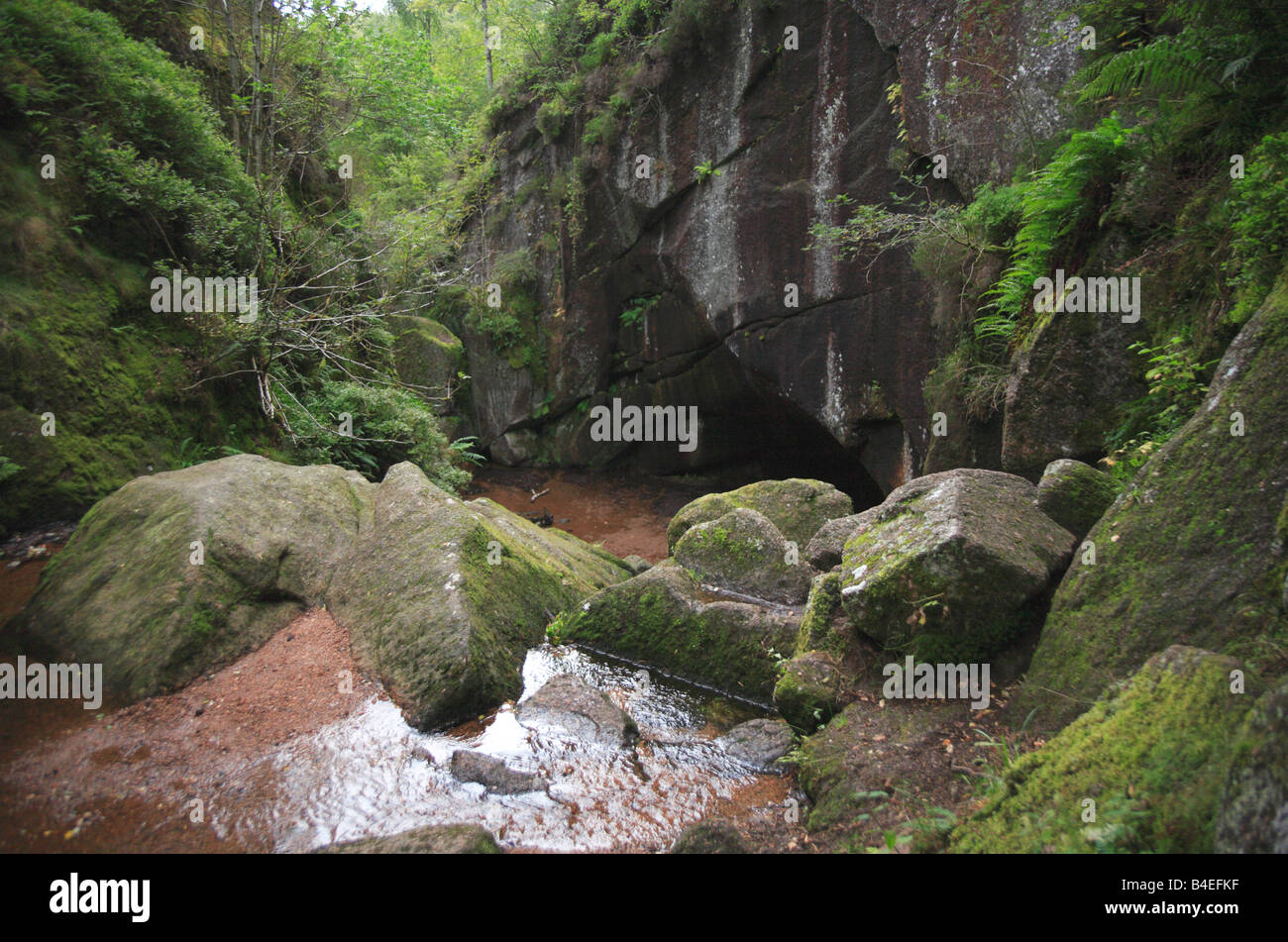 Burn o vat hi-res stock photography and images - Alamy