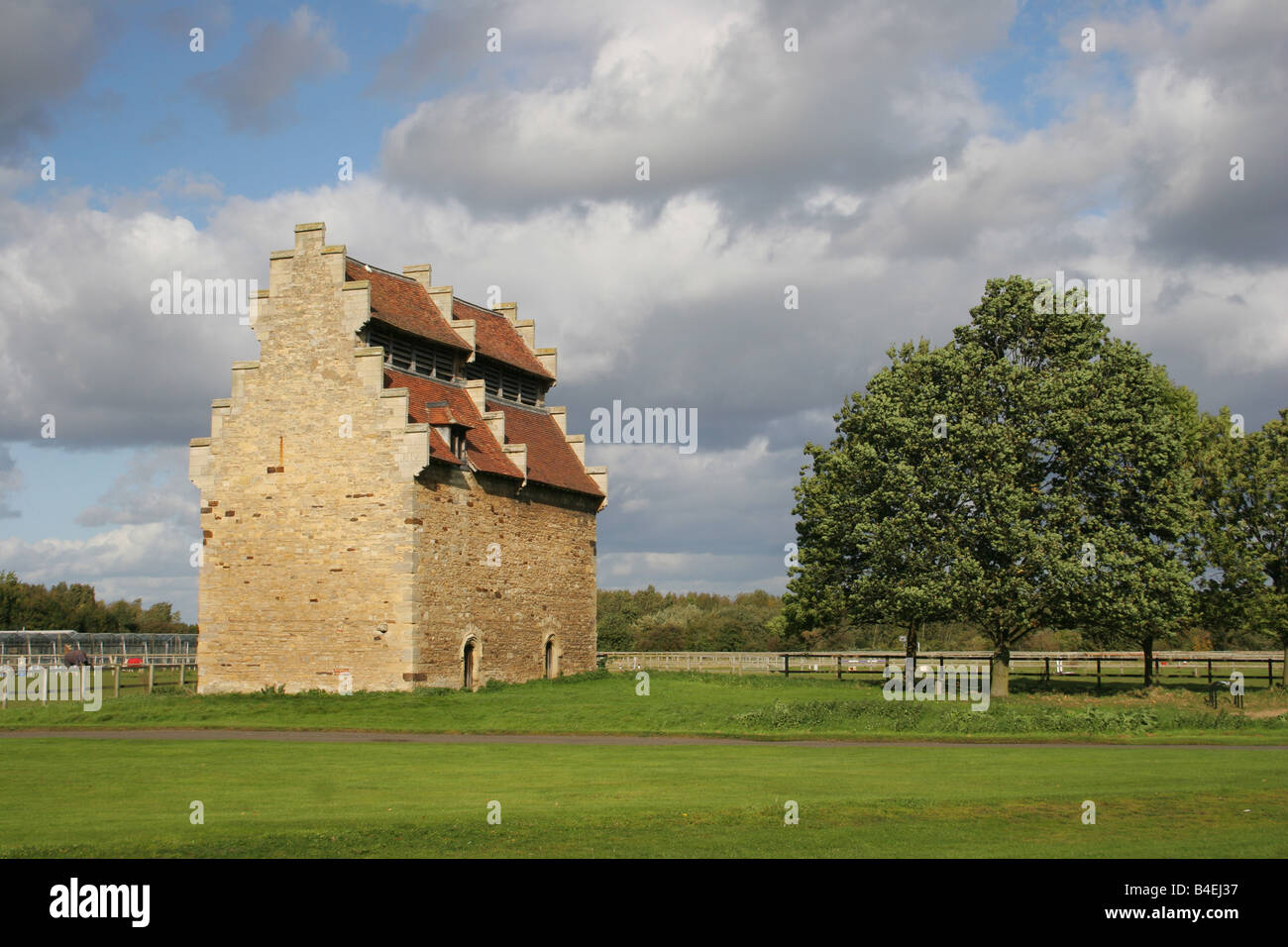 Dovecot hi-res stock photography and images - Alamy