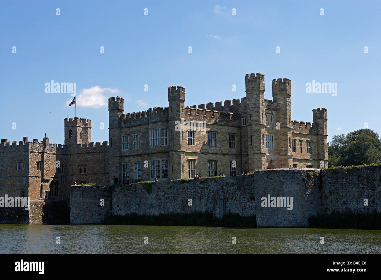 Leeds Castle 13th century roman style Victorian pastiche restored in ...