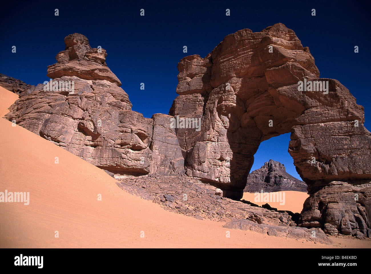 A rocky arch at Jebel Acacus, Sahara Desert, Libya Stock Photo - Alamy