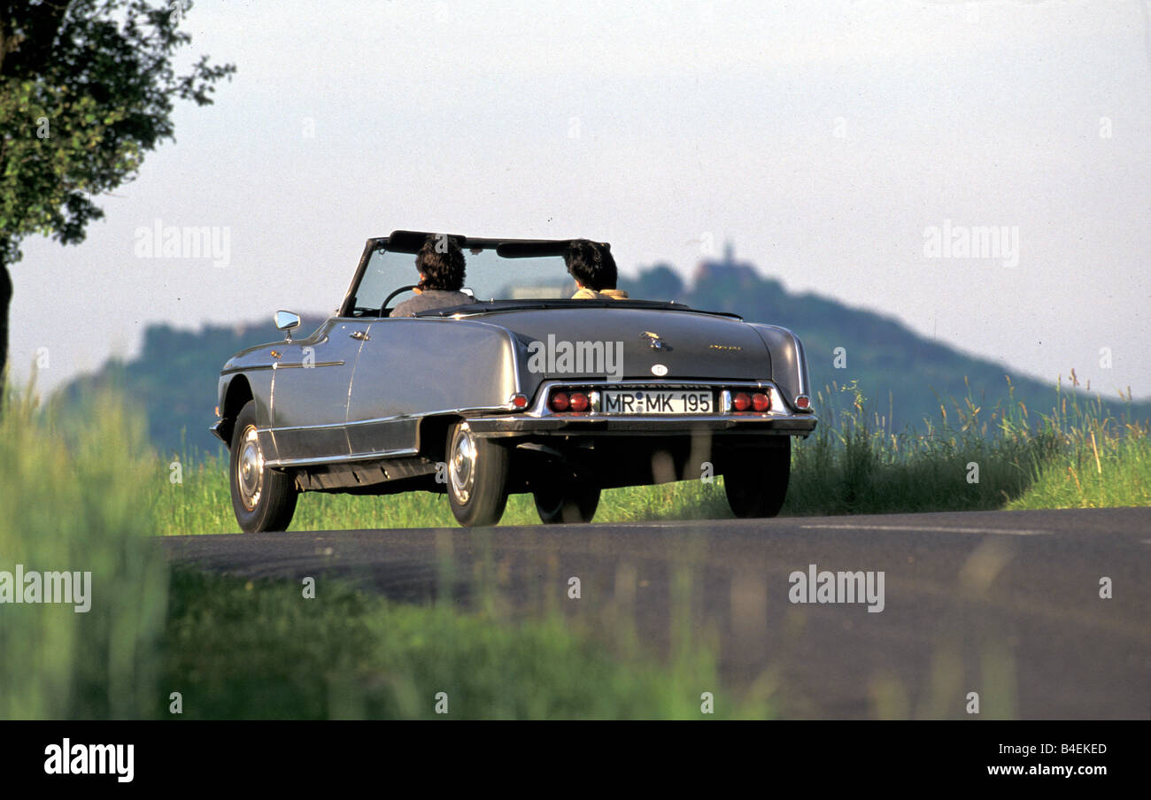 Citroen ds convertible hi-res stock photography and images - Alamy