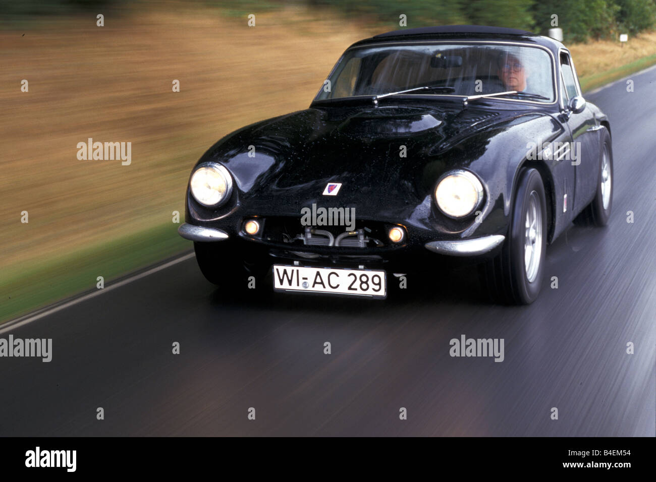 Car, TVR Griffith, model year 1963-1965, Coupé, Coupe, vintage car ...