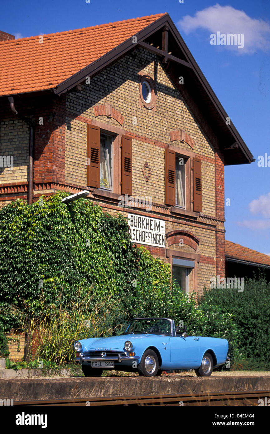 Sunbeam alpine car 1959 hi-res stock photography and images - Alamy