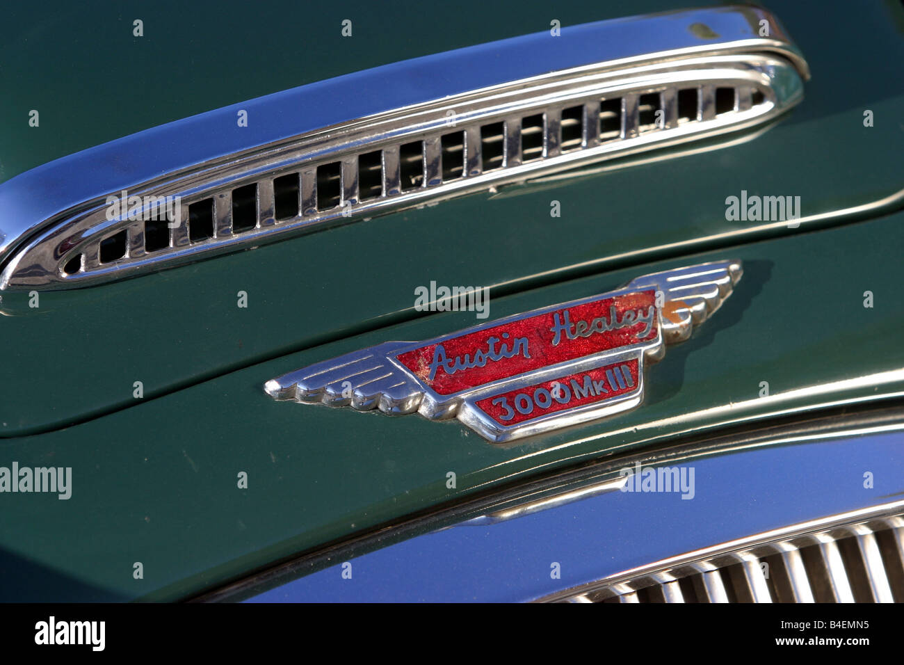 Austin healey logo 1960s hi-res stock photography and images - Alamy