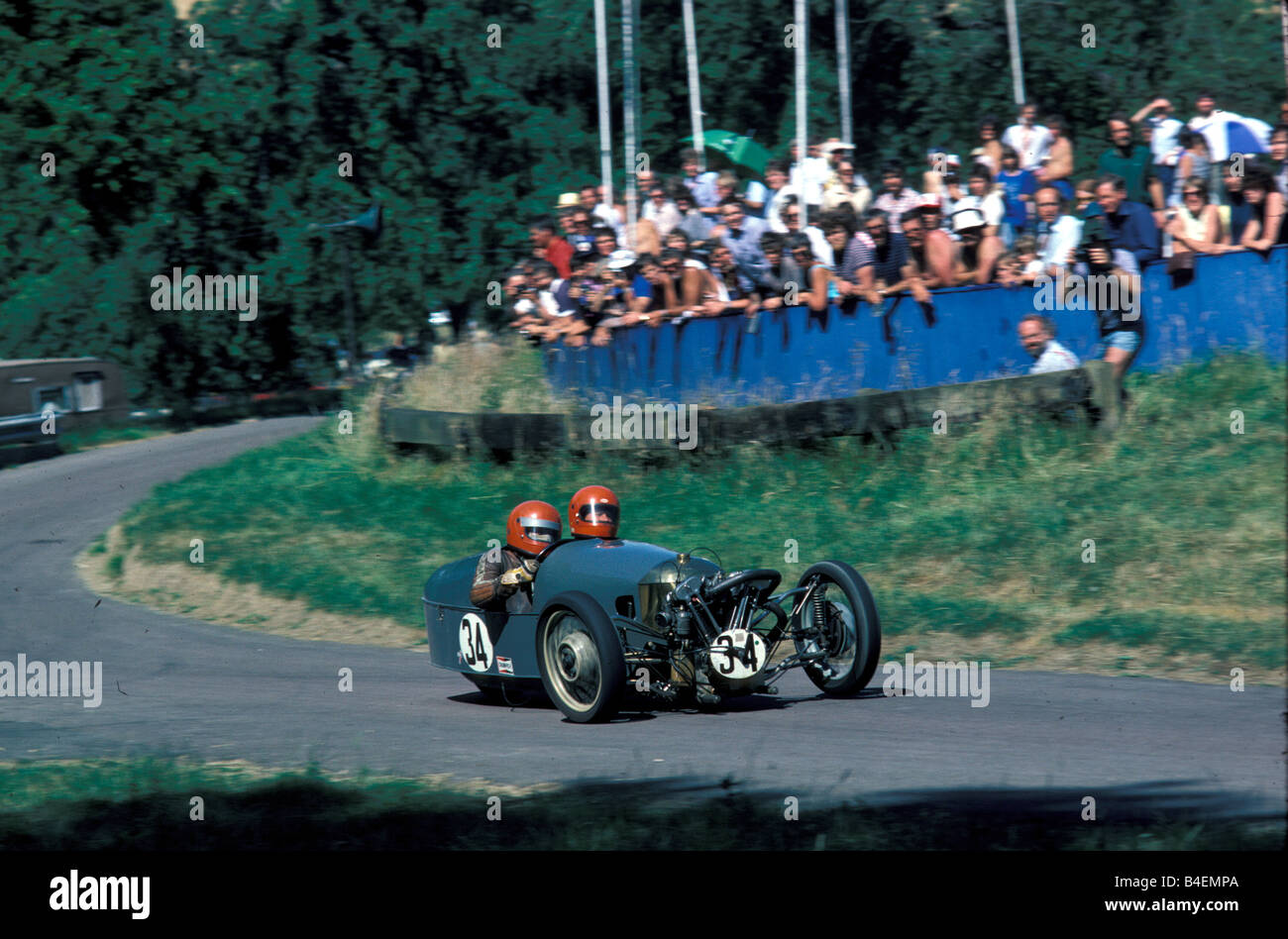 Car, race, Morgan Threewheeler, vintage car, driving, circuit ...