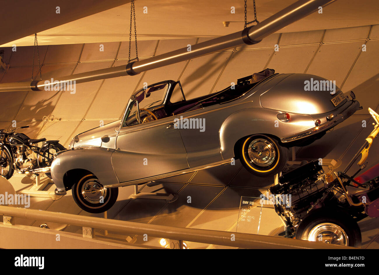 Vintage car interior hi-res stock photography and images - Alamy