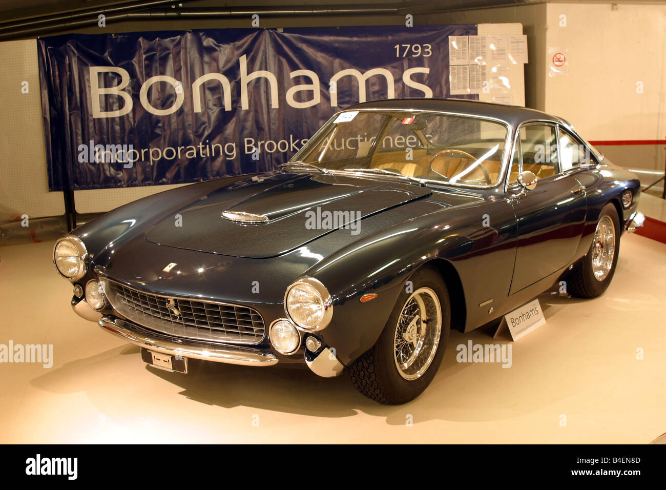 Auktion bonhams hi-res stock photography and images - Alamy