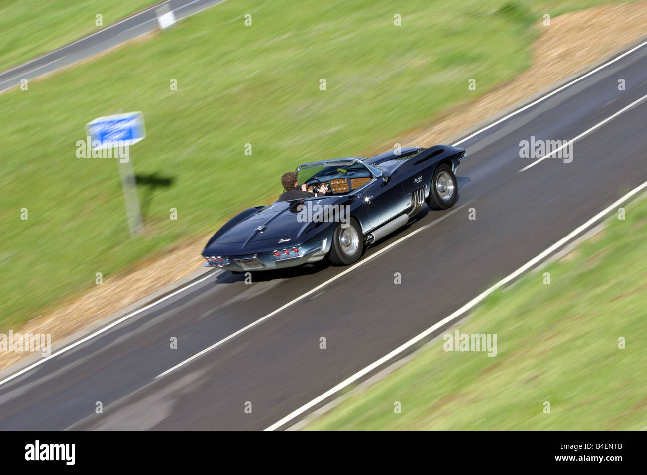 1961 corvette mako shark hi-res stock photography and images - Alamy