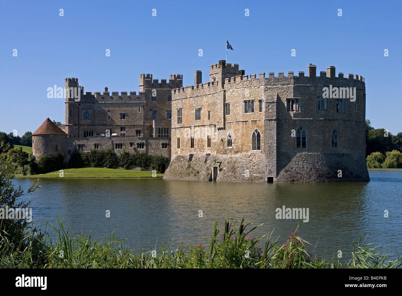 Leeds Castle 13th century roman style Victorian pastiche restored in ...