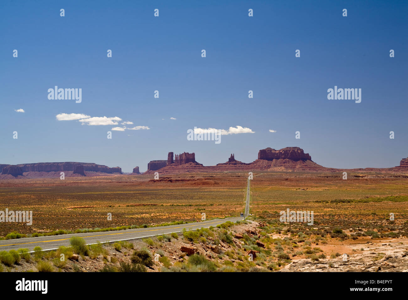 Classic view of the road to Monument Valley Arizona USA distance scale ...