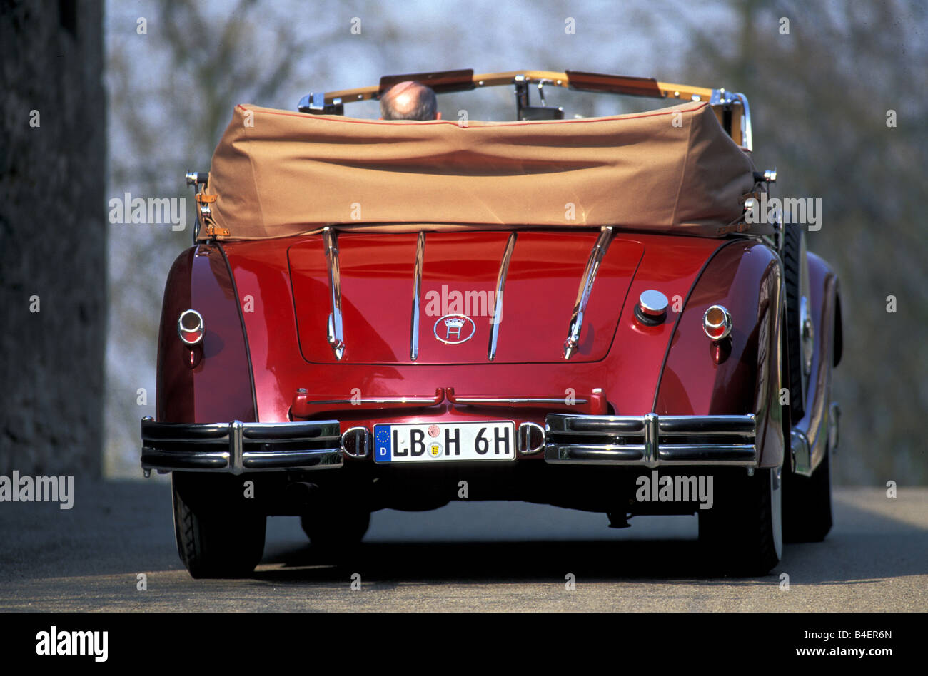 Horch 853 A convertible, model year 1938, ruby colored, driving ...