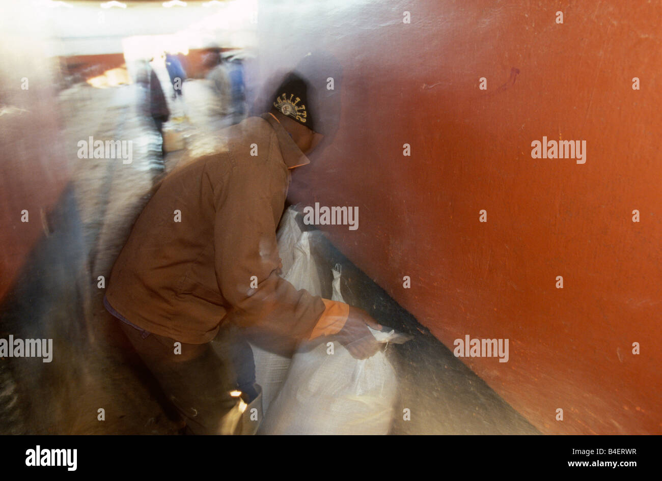 African barn worker hi-res stock photography and images - Alamy