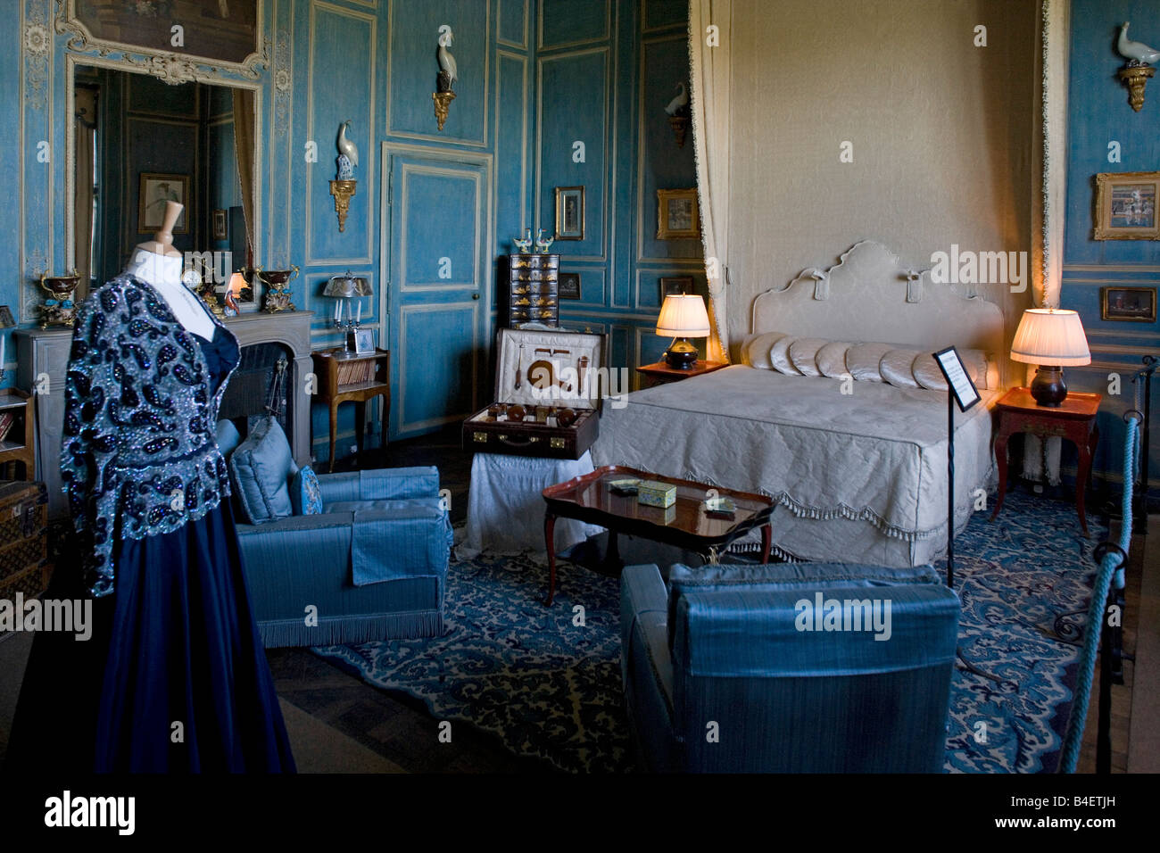 Leeds Castle 13th century roman style Victorian pastiche restored in ...