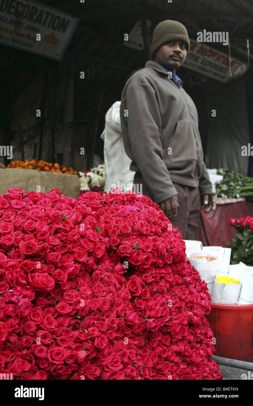 FLOWER VENDORS IN DELHI INDIA Stock Photo - Alamy