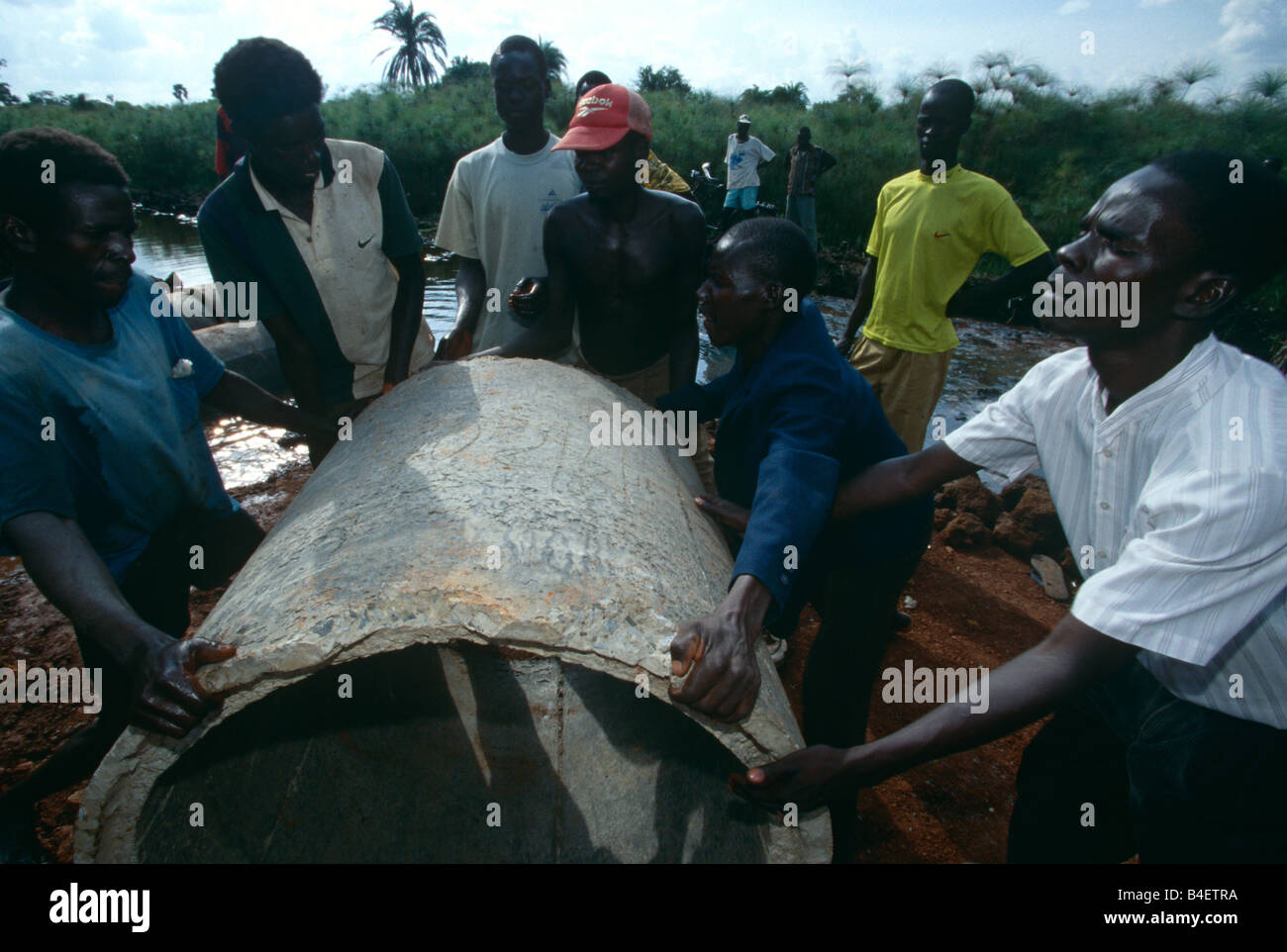 Construction in Uganda Stock Photo - Alamy