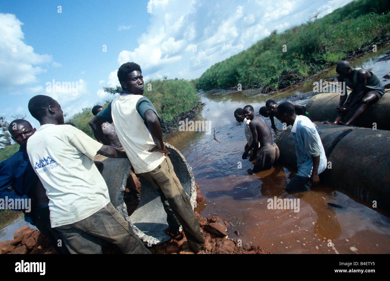 Construction Uganda Workers High Resolution Stock Photography and ...