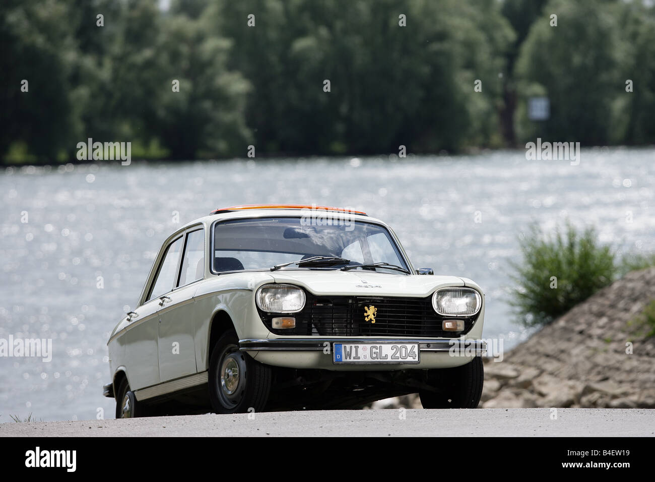 Peugeot 204 High Resolution Stock Photography and Images - Alamy