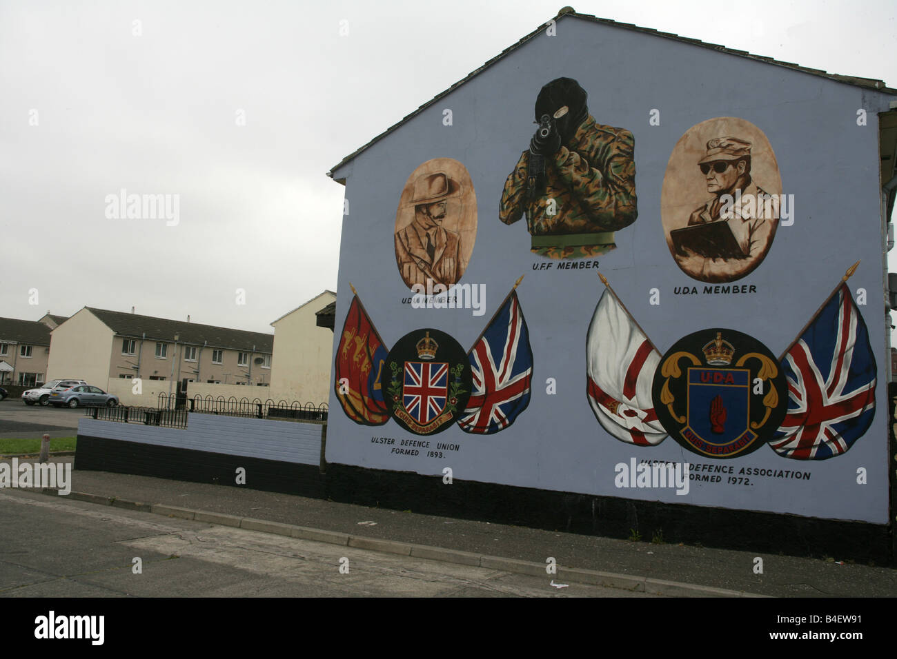 Uda mural in belfast loyalist hi-res stock photography and images - Alamy