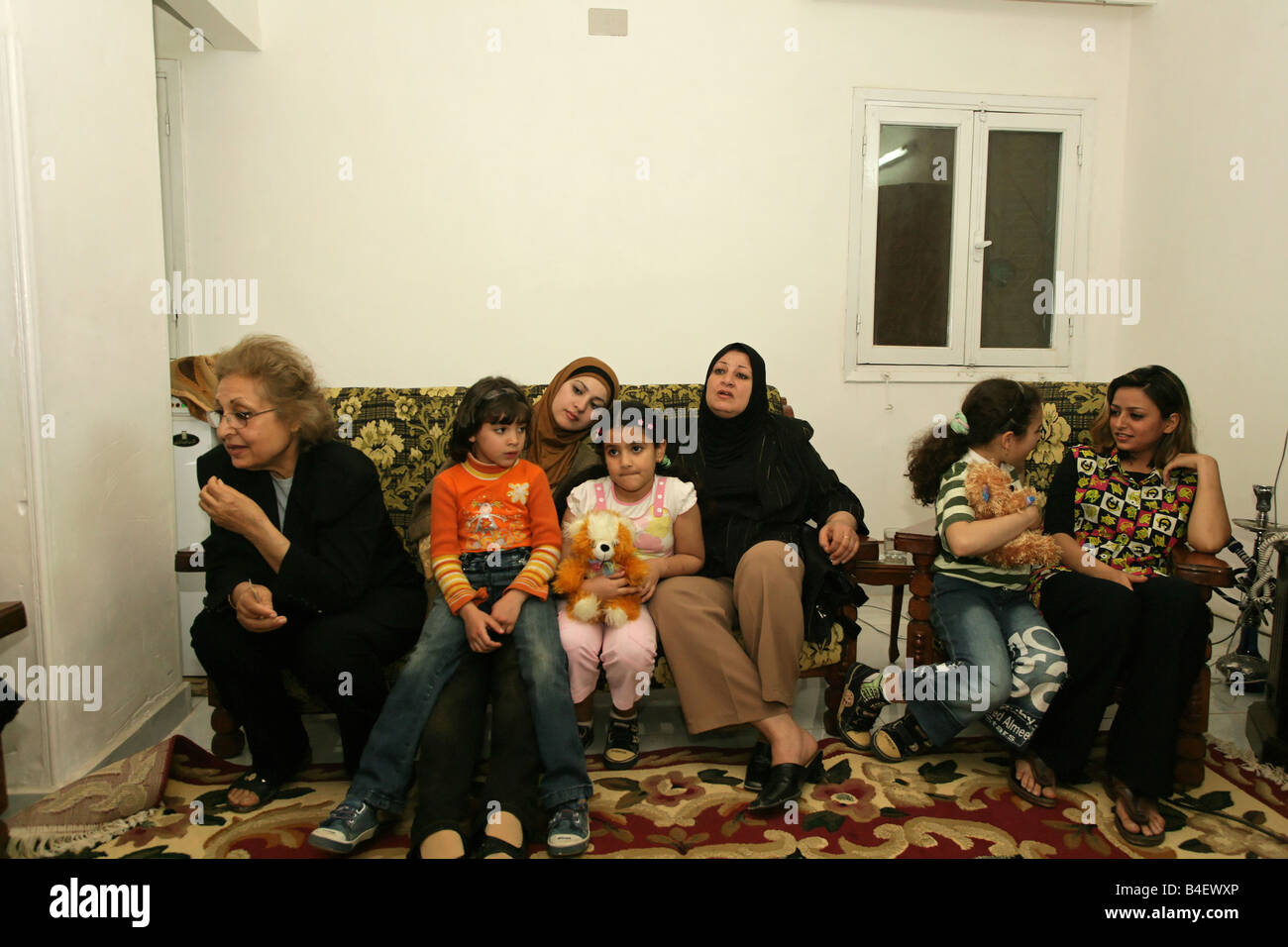 Iraqi Girls And Women High Resolution Stock Photography and Images - Alamy