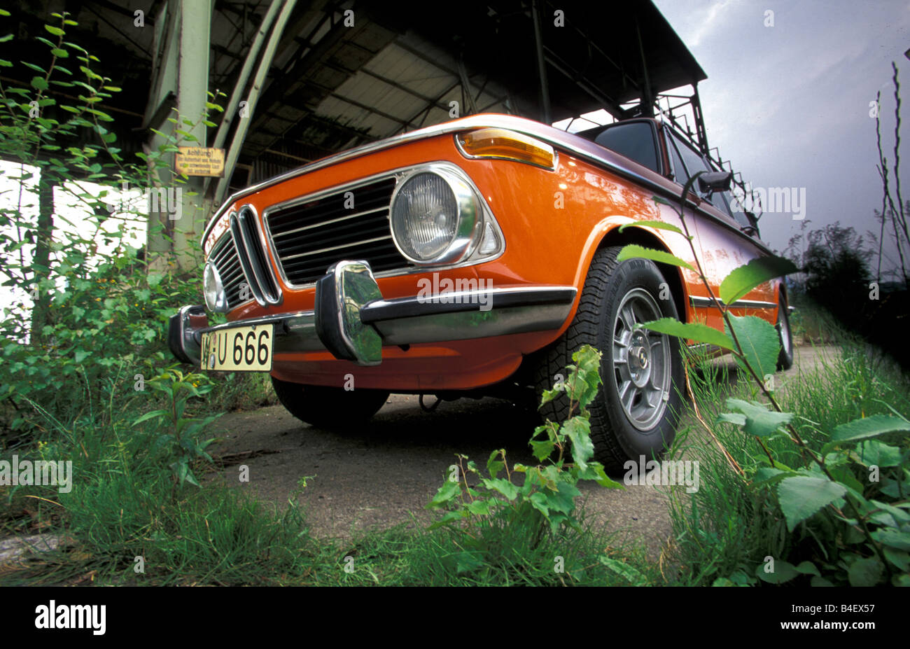 Car, BMW 2002 tii, sedan, medium-class, medium-sized, vintage car ...