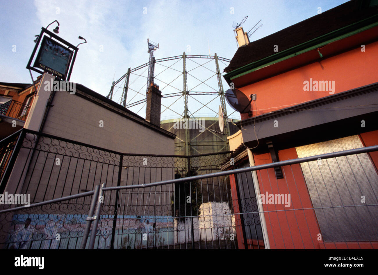 Gasometers hi-res stock photography and images - Alamy