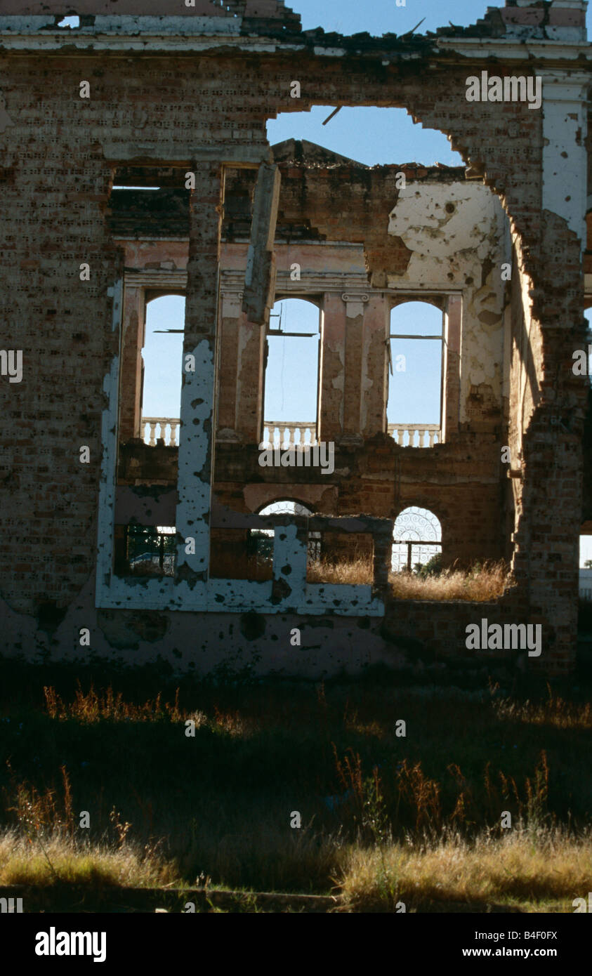 A building destroyed by the civil war in Angola Stock Photo - Alamy