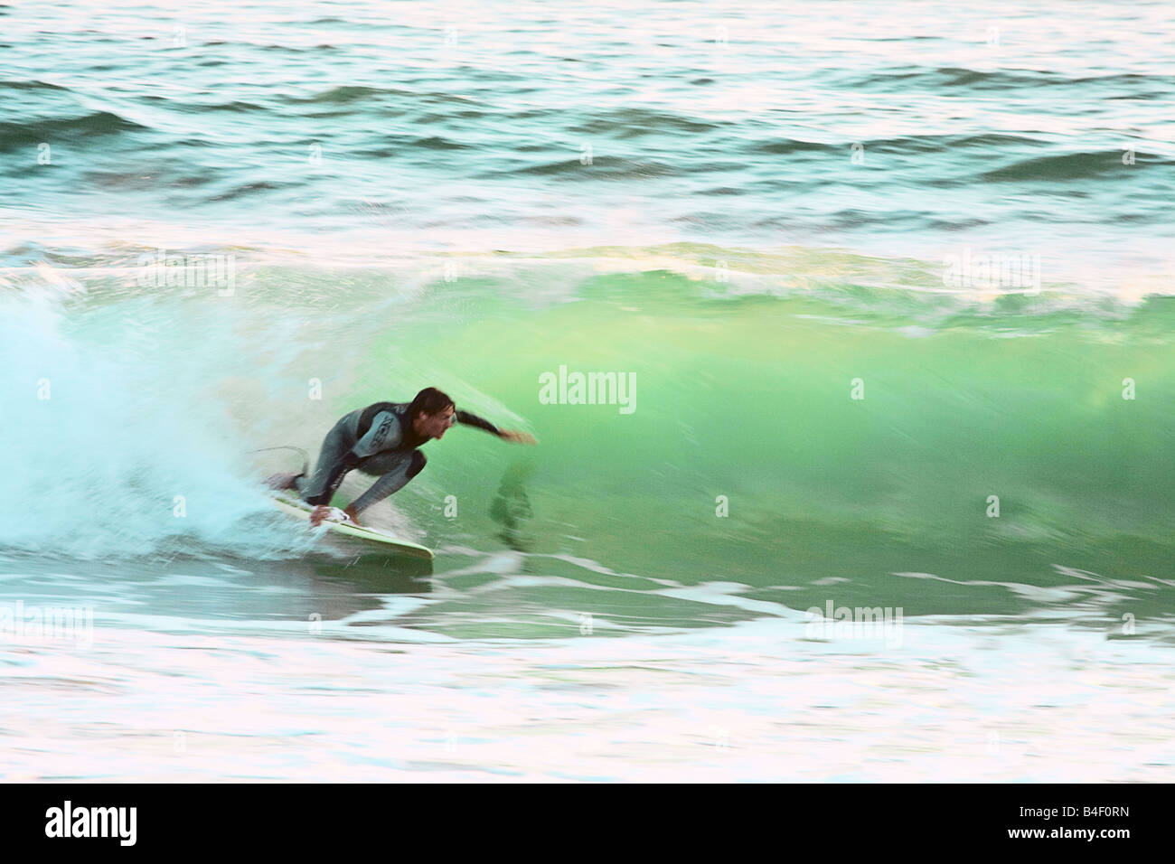 Surf experience hi-res stock photography and images - Alamy