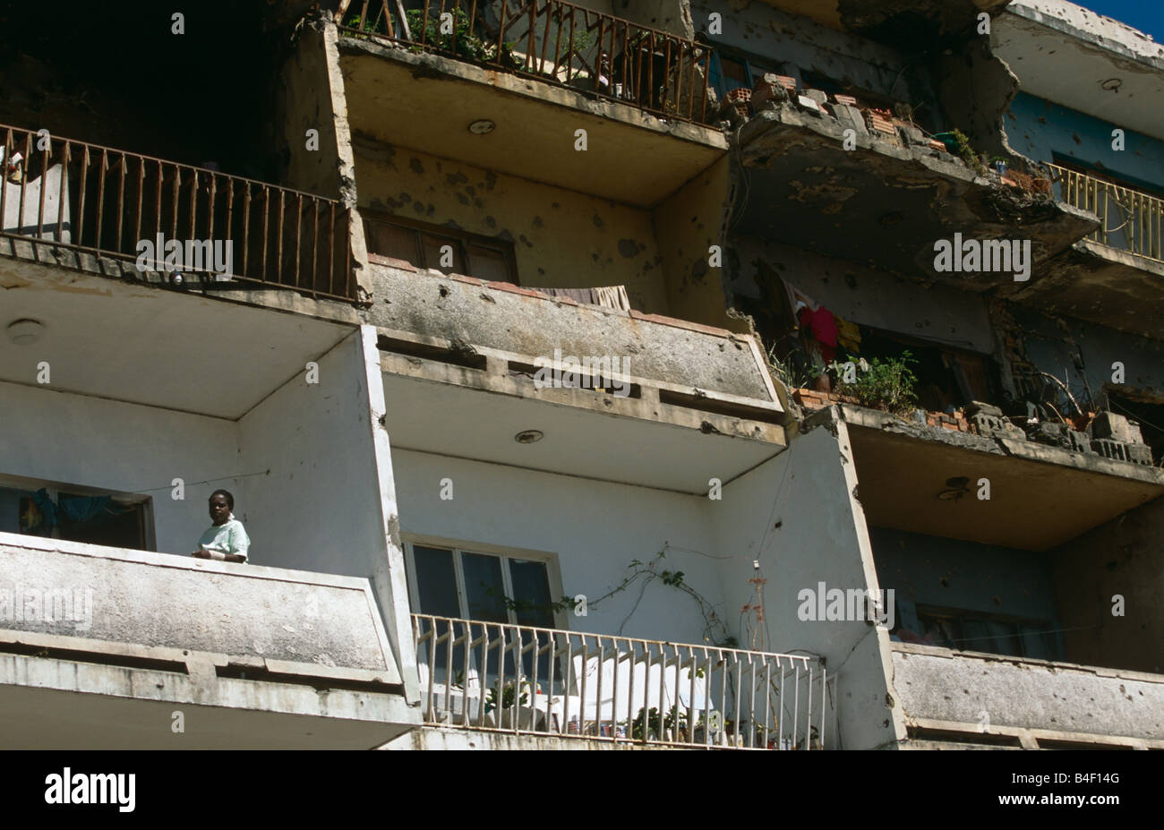 Angola apartment building hi-res stock photography and images - Alamy