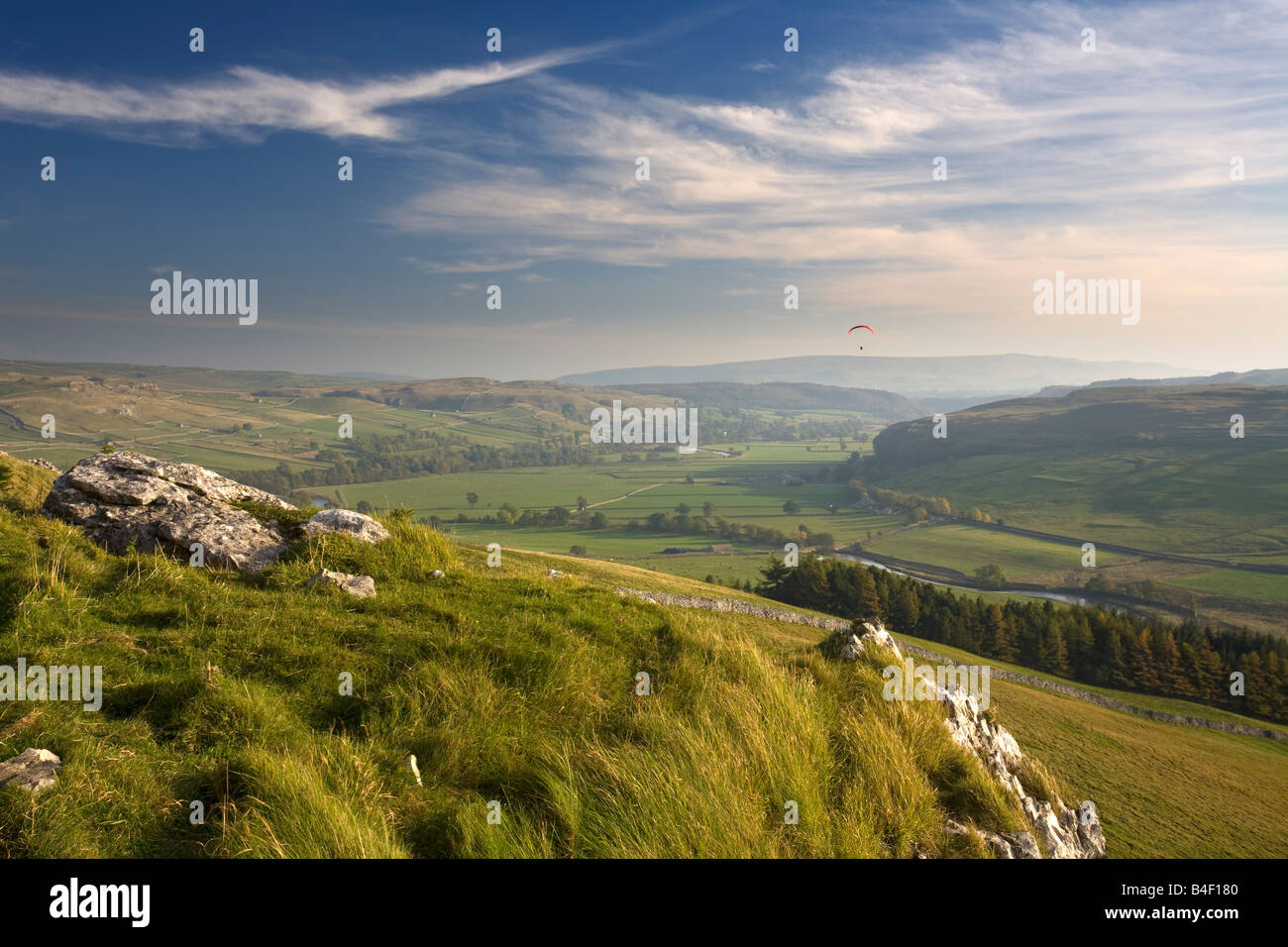 Hang Gliding from Hawkswick into Wharfedale and towards Kilnsey Cragg ...