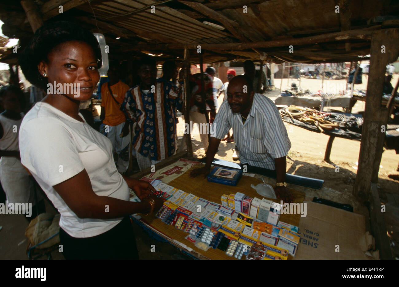 Angolan woman angola africa hi-res stock photography and images - Alamy