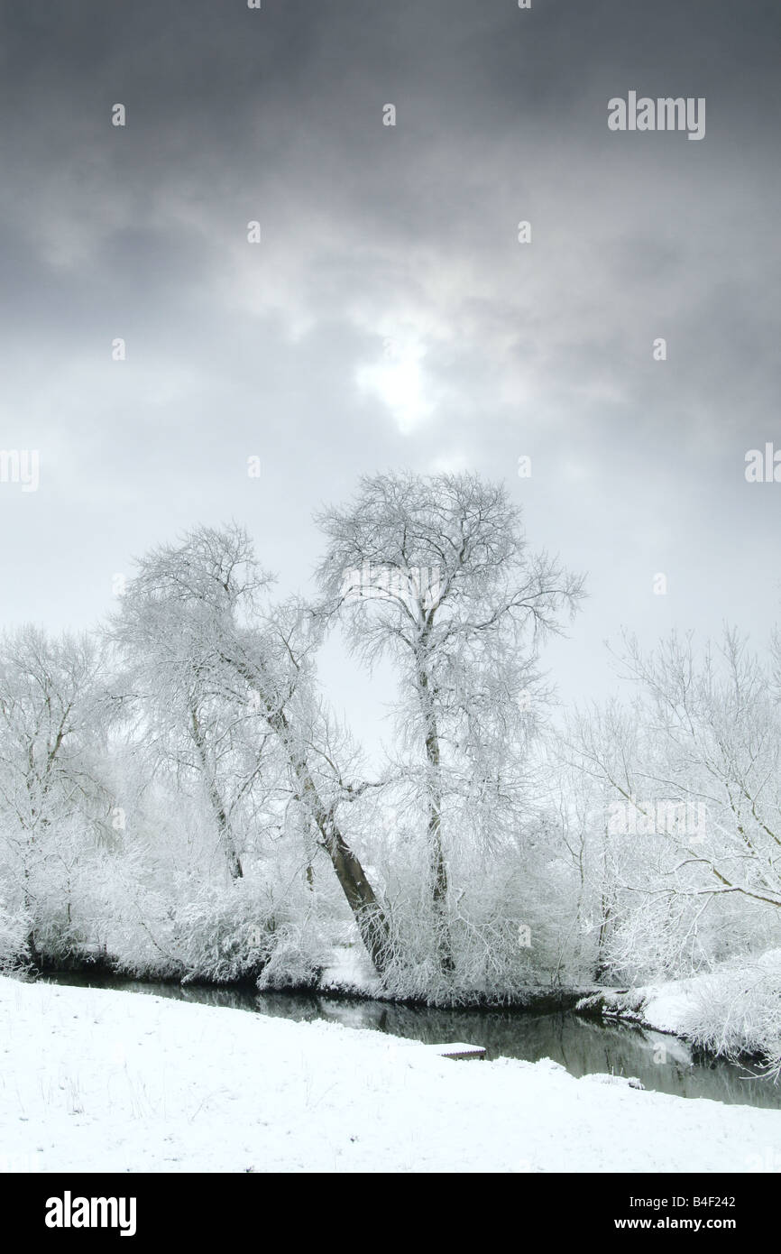 Cold winter snow scene hi-res stock photography and images - Alamy