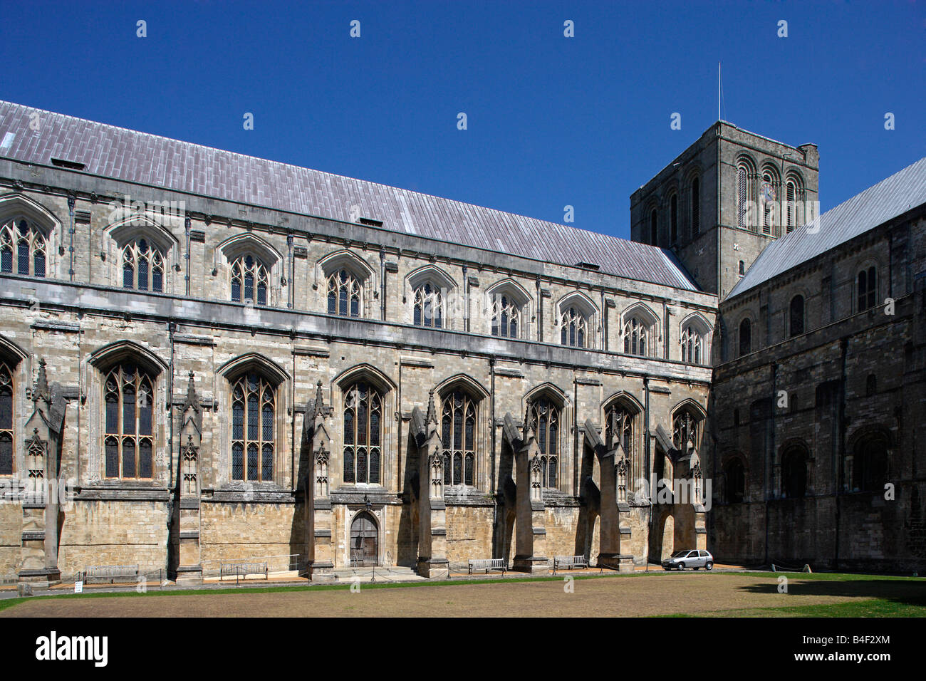 Old minster winchester hi-res stock photography and images - Alamy