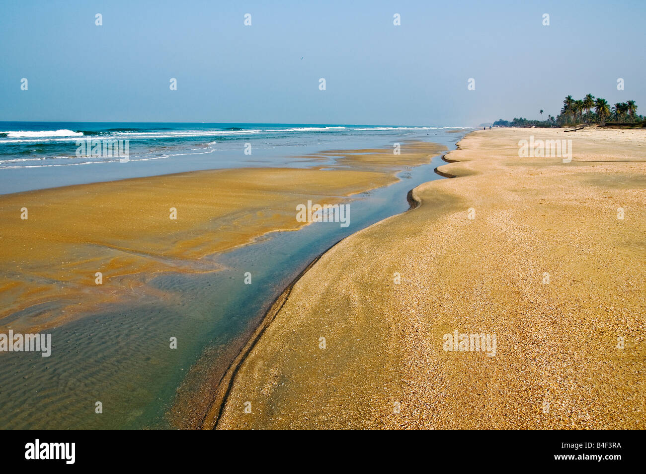 Seascape goa beach hi-res stock photography and images - Alamy