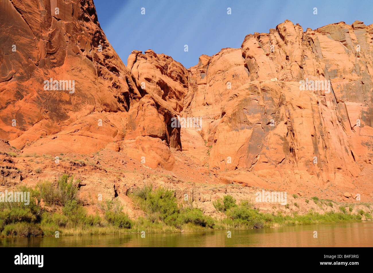 Red rocks in glen canyon hi-res stock photography and images - Alamy