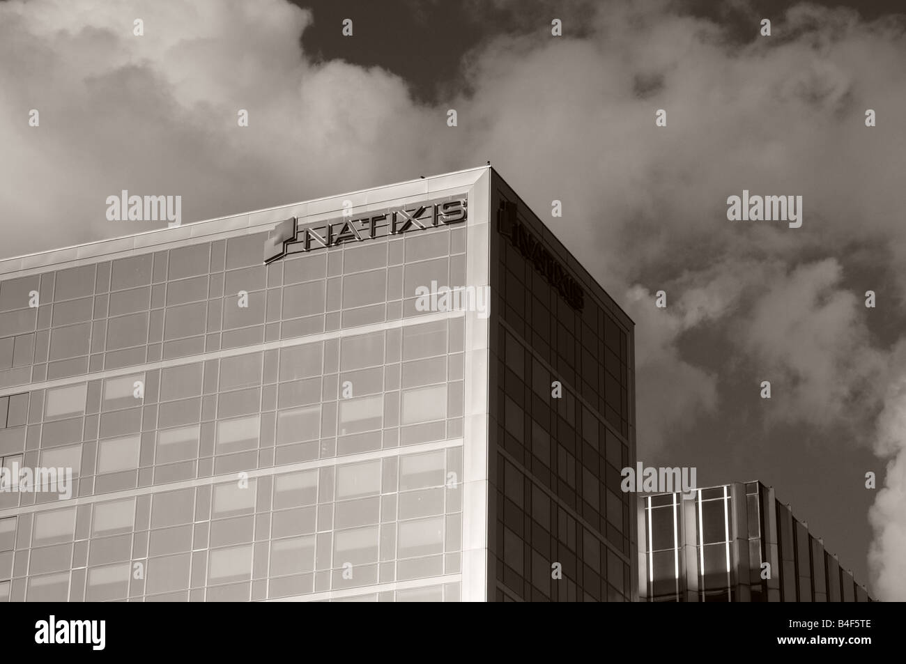 Siege de la banque Natexis à Paris quai de la rapée Natixis bank head ...