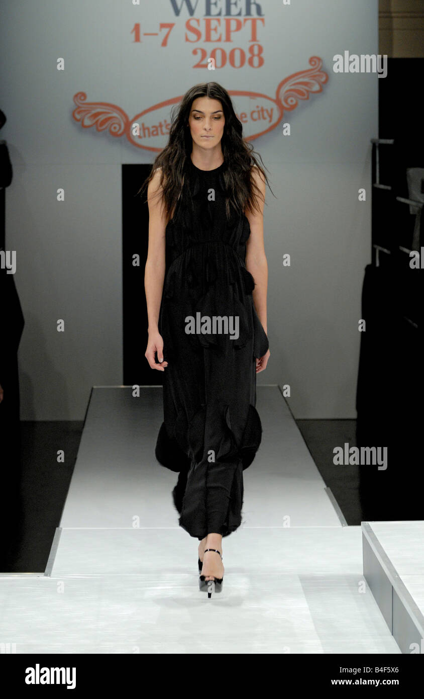 Female model at a fashion show Stock Photo - Alamy