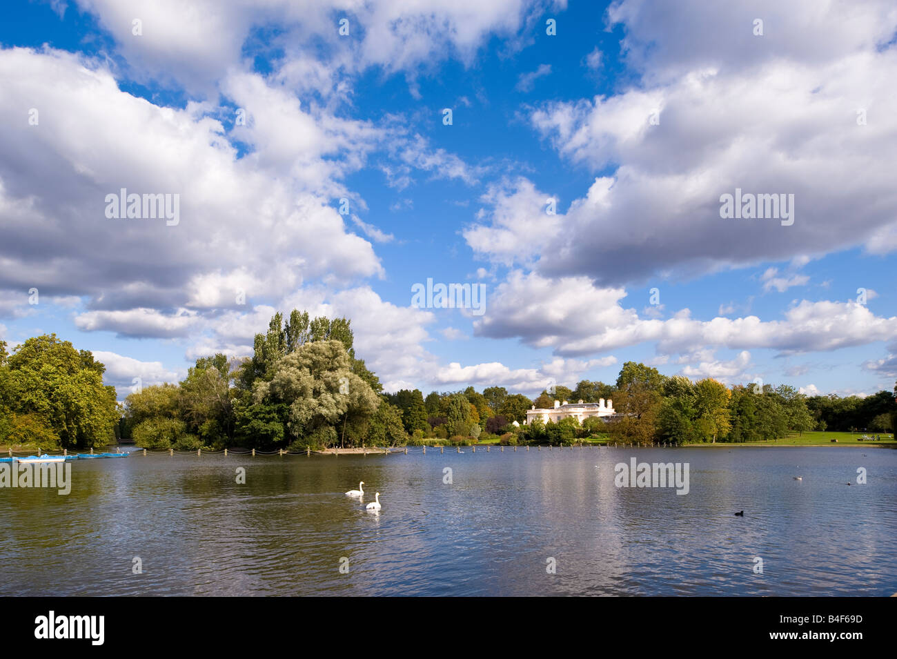 Regents park london uk hi-res stock photography and images - Alamy