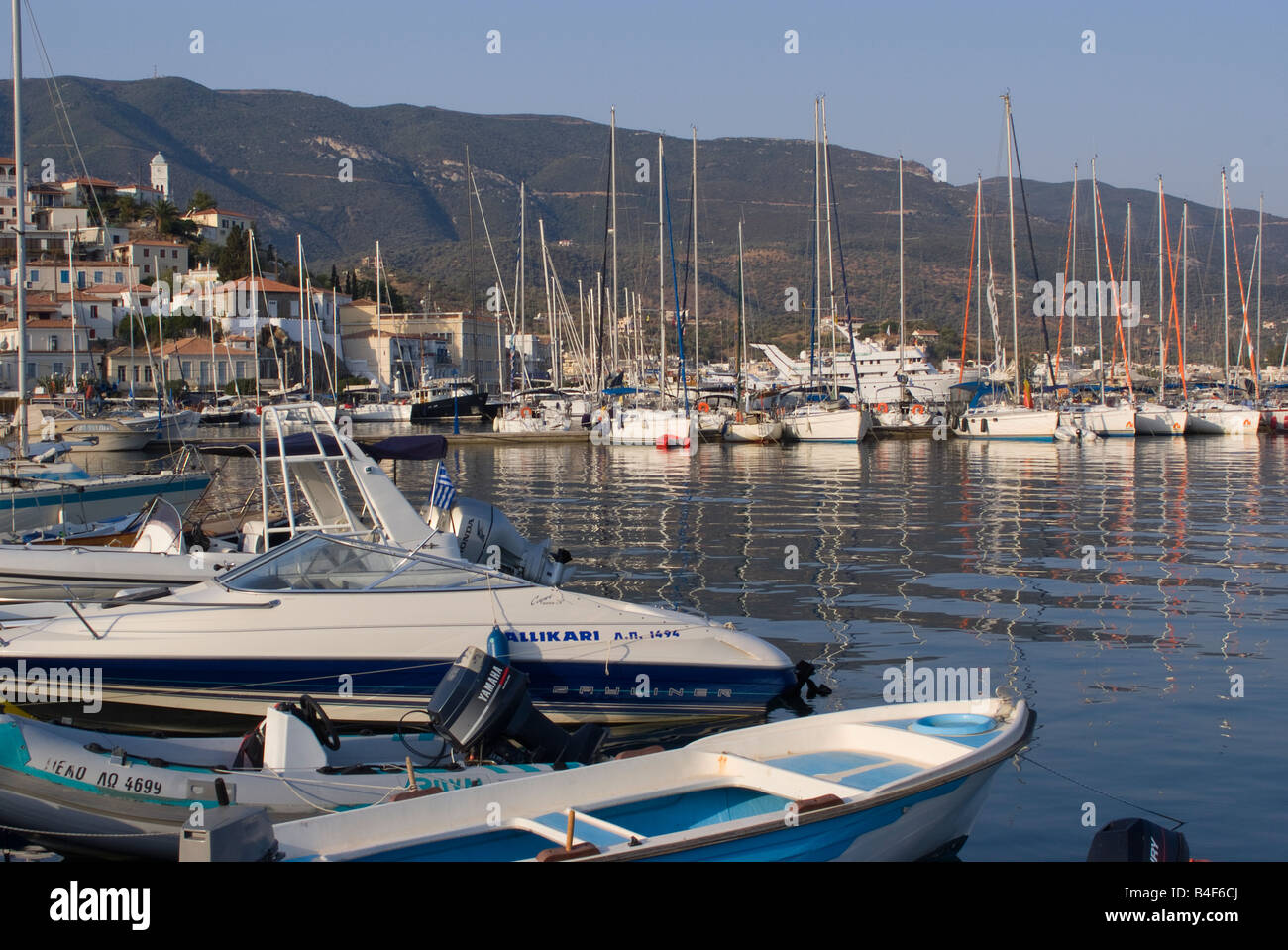 Yachts in poros harbour hi-res stock photography and images - Alamy