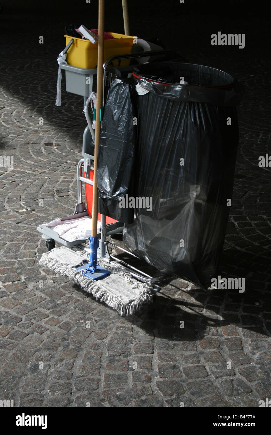 Cleaning buggy hi-res stock photography and images - Alamy