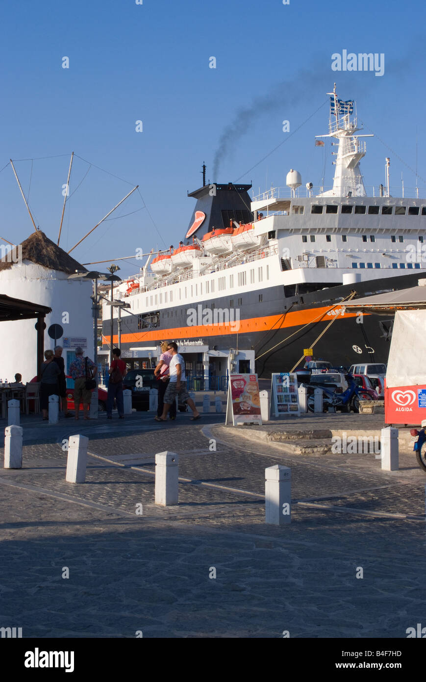 Ship greek island cabin hi-res stock photography and images - Alamy