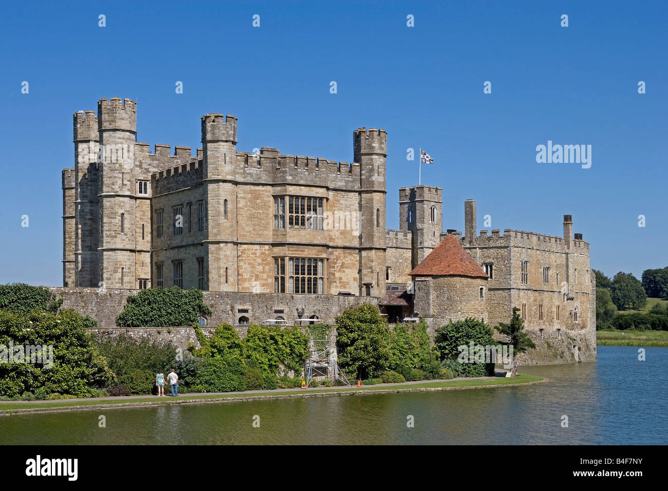 Leeds Castle 13th century roman style Victorian pastiche restored in ...