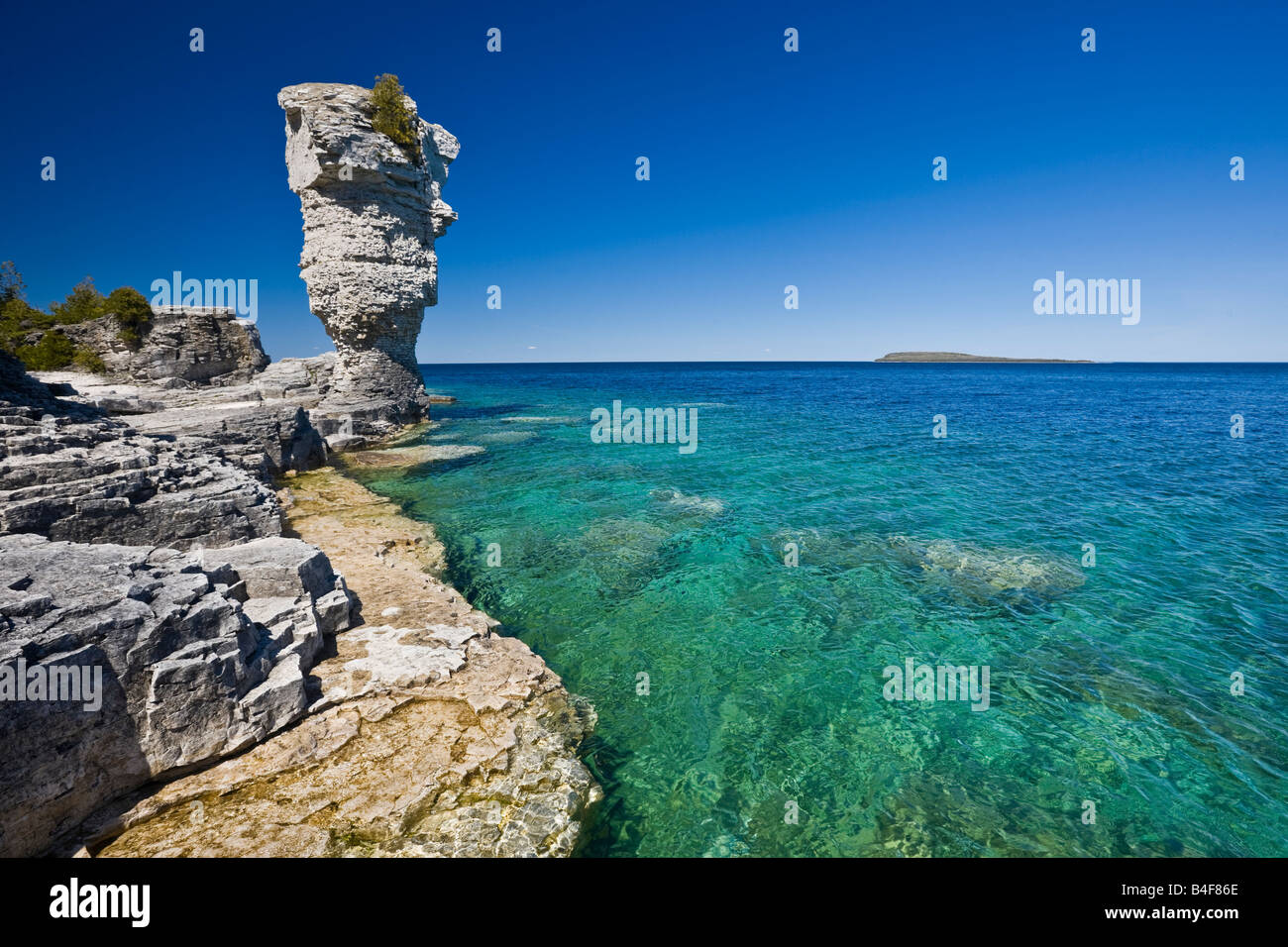 Sea Stack along the shoreline of Flowerpot Island in the Fathom Five ...