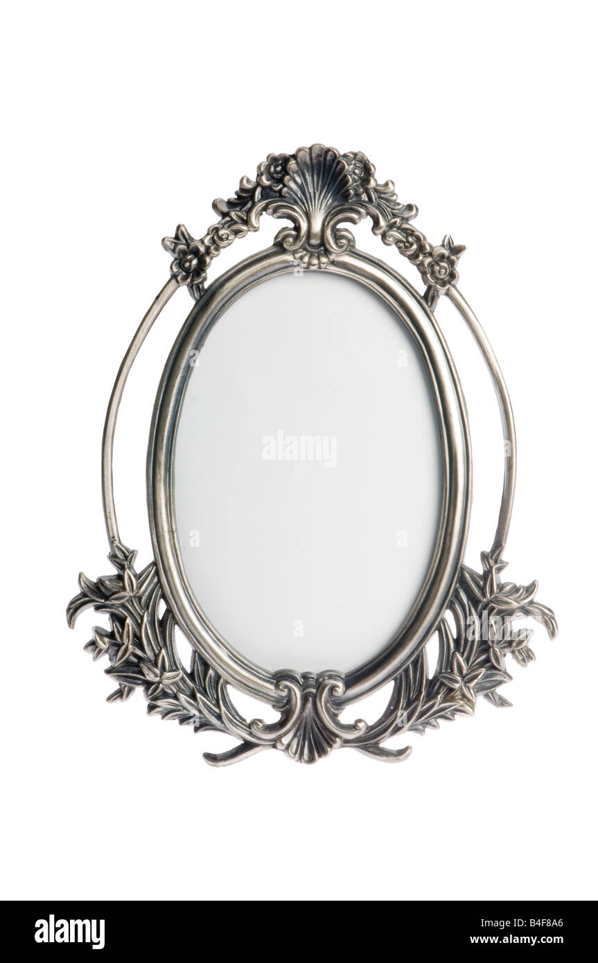 Silver antique picture frame hi-res stock photography and images - Alamy