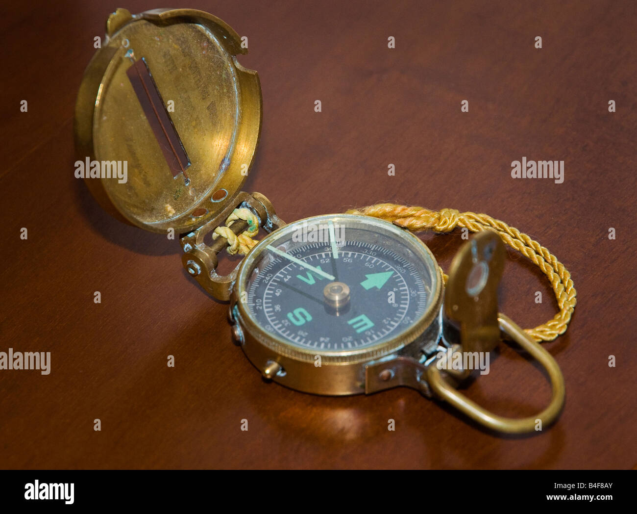 Antique Brass Compass Stock Photo - Alamy