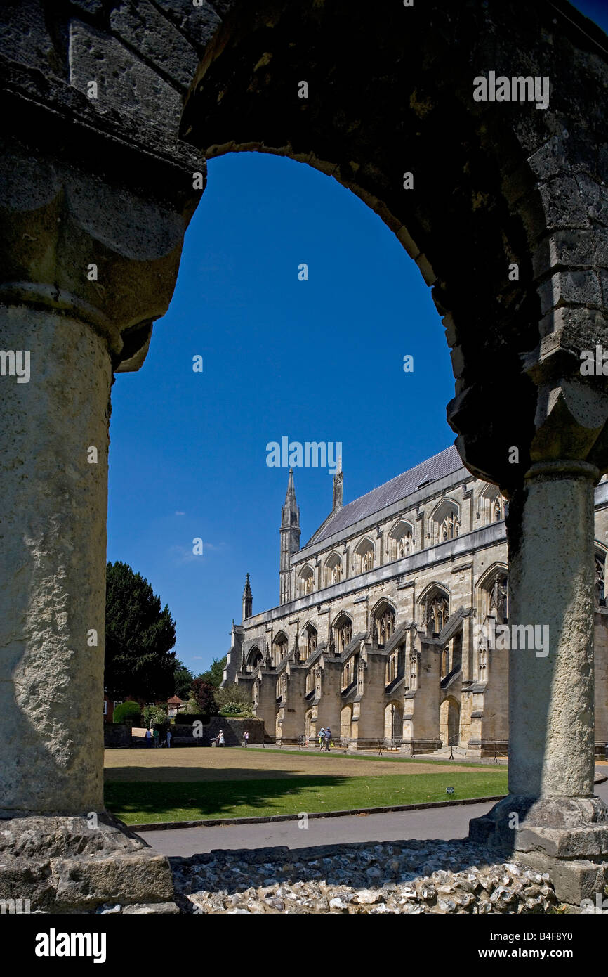 Old minster winchester hi-res stock photography and images - Alamy