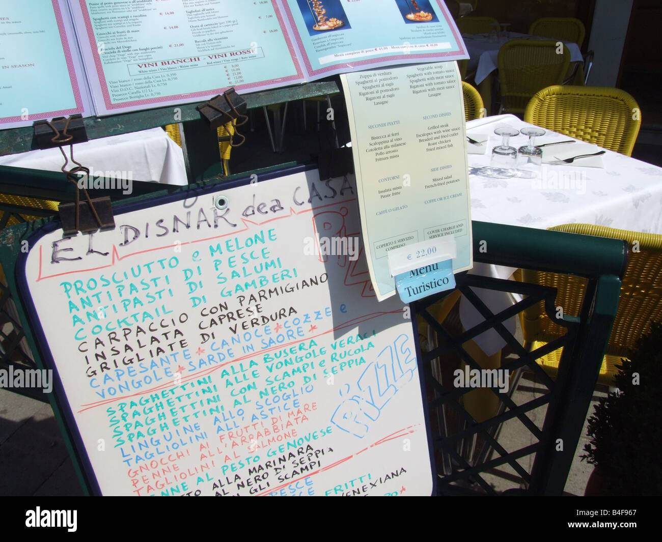hand written menu outside restaurant in venice italy Stock Photo - Alamy