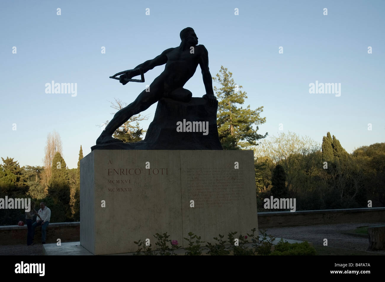 Enrico Toti sculpture, Viale dell'Orologio, Rome, Italy Stock Photo - Alamy