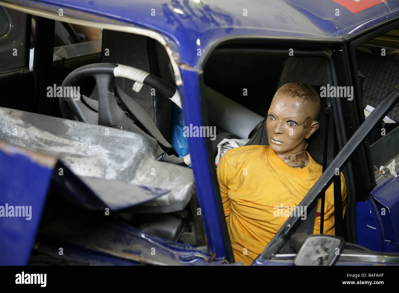 Crash dummy hi-res stock photography and images - Alamy